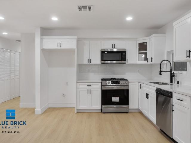 3 Bedroom Home for Rent at 2708 S Cochran Ave #2708, Los Angeles, CA 90016 West Adams