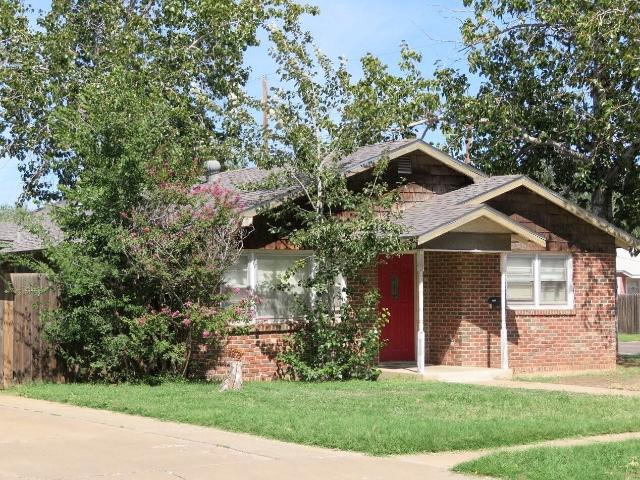3 Bedroom Home for Rent at 2702 22nd St, Lubbock, TX 79410 Tech Terrace U.N.I.T