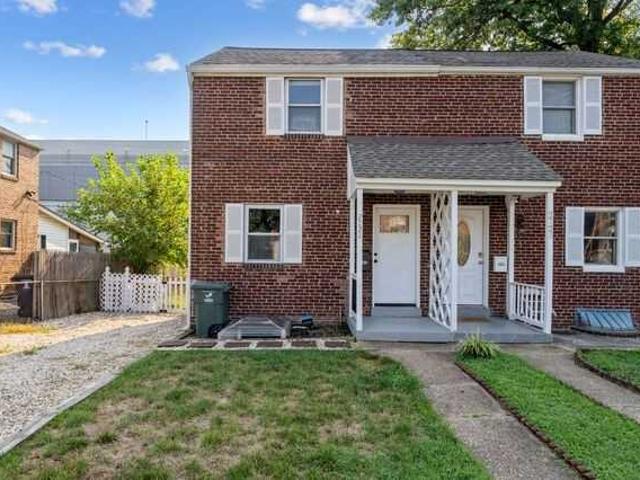 3 Bedroom Home for Rent at 2721 S Cleveland St, Arlington, VA 22206