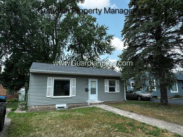 3 Bedroom Home for Rent at 2944 Quebec Ave S, St. Louis Park, MN 55426 Texa Tonka
