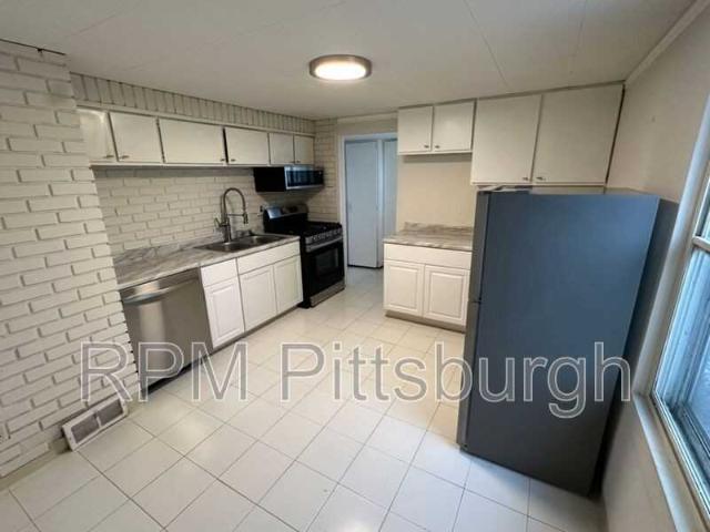 3 Bedroom Home for Rent at 2 Willow St, McKees Rocks, PA 15136 McKees Rocks
