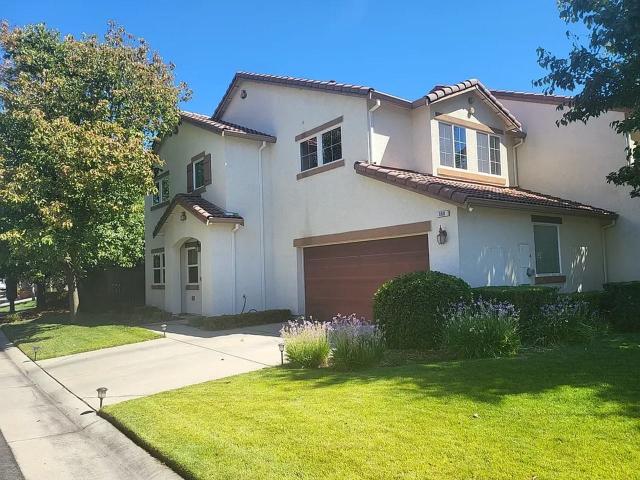 3 Bedroom Home for Rent at 300 Indian Runner Ct, Roseville, CA 95747 Industrial Area West
