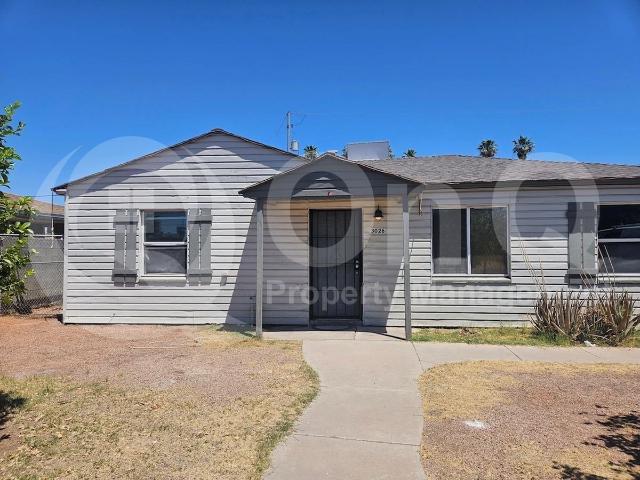 3 Bedroom Home for Rent at 3026 W Pierce St, Phoenix, AZ 85009