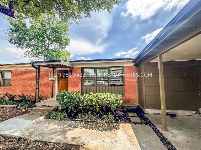 3 Bedroom Home for Rent at 3022 Larry Dr, Dallas, TX 75228