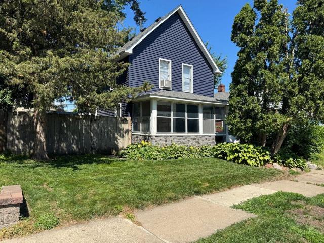 3 Bedroom Home for Rent at 304 10th Ave S, South St Paul, MN 55075