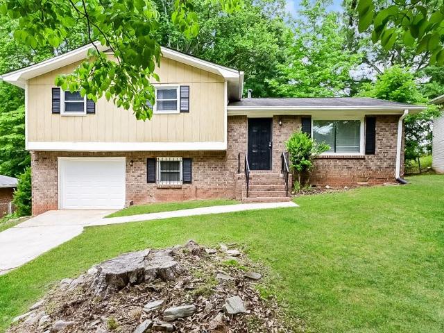 3 Bedroom Home for Rent at 3074 Menlo Park Dr, Rex, GA 30273