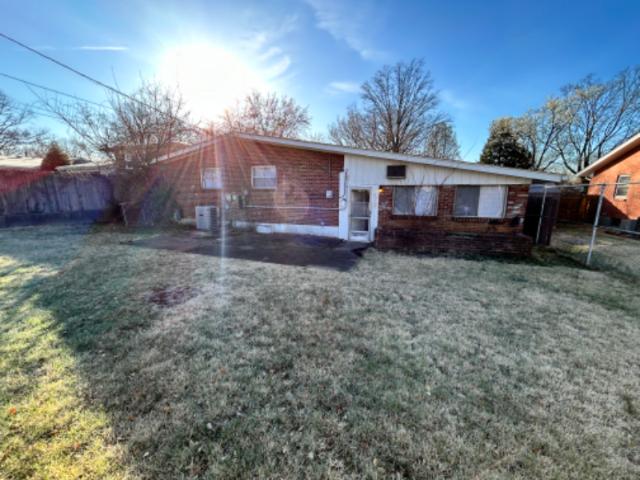 3 Bedroom Home for Rent at 3103 Dale Ann Dr, Louisville, KY 40220 Klondike