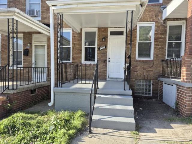 3 Bedroom Home for Rent at 3160 Ravenwood Avenue, Baltimore, MD 21213 4X4