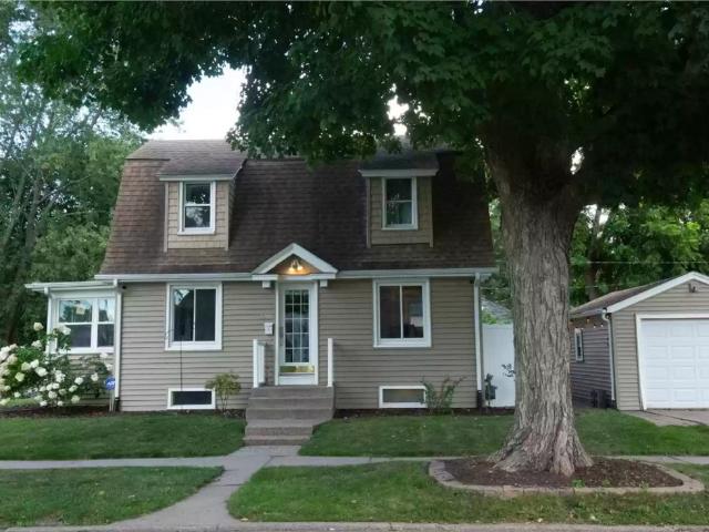 3 Bedroom Home for Rent at 3200 16th Ave, Rock Island, IL 61201 Hilltop