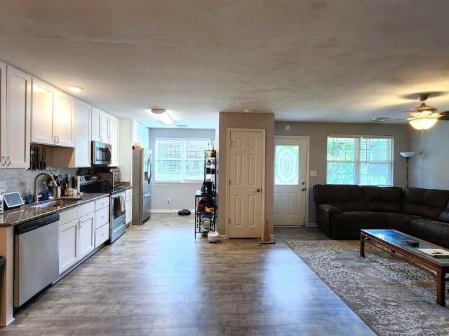 3 Bedroom Home for Rent at 3213 Locust Ave, Norfolk, VA 23513 Greenwood