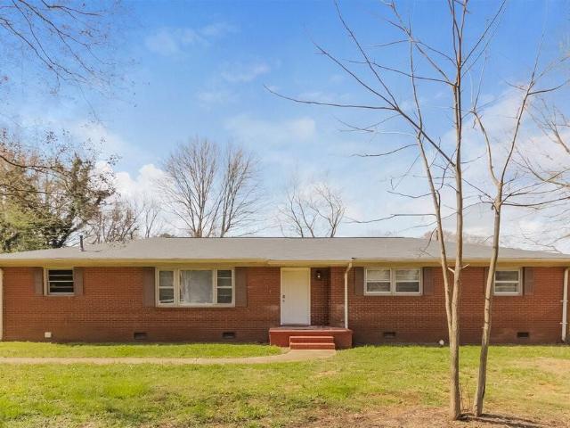 3 Bedroom Home for Rent at 3304 Sunset Rd, Charlotte, NC 28216 Oakdale North