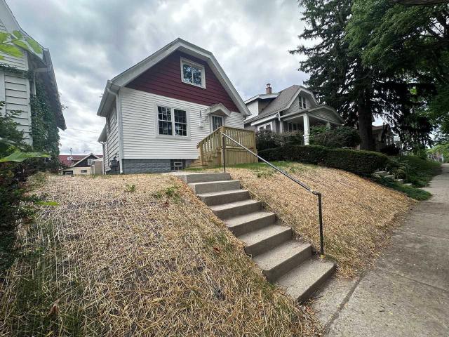 3 Bedroom Home for Rent at 3307 N 42nd St, Milwaukee, WI 53216 Sherman Park