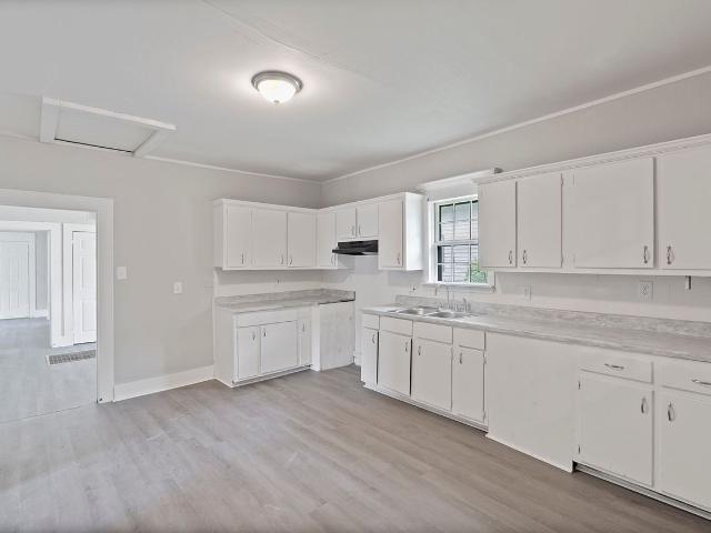 3 Bedroom Home for Rent at 3309 Cedar Ave Sw, Birmingham, AL 35221 Riley