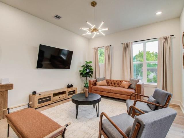 3 Bedroom Home for Rent at 3311 Daphne St #1255369P, Houston, TX 77021 OST South Union