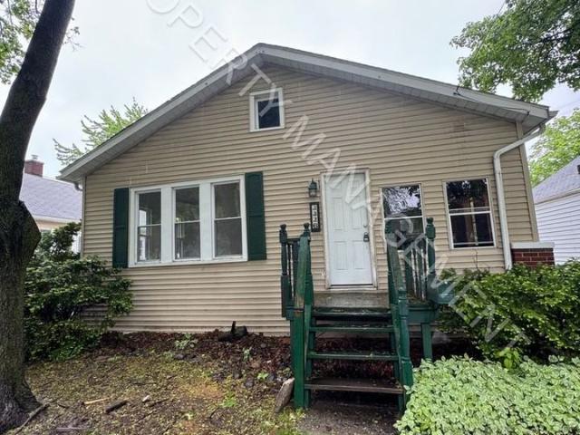 3 Bedroom Home for Rent at 3326 Court St, Saginaw, MI 48602