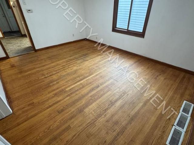 3 Bedroom Home for Rent at 3326 Court St, Saginaw, MI 48602