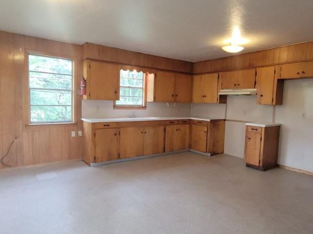 3 Bedroom Home for Rent at 3323 3323 1/2 B Darien St Shreveport, LA 71109 Country Club Hills Lakeshore