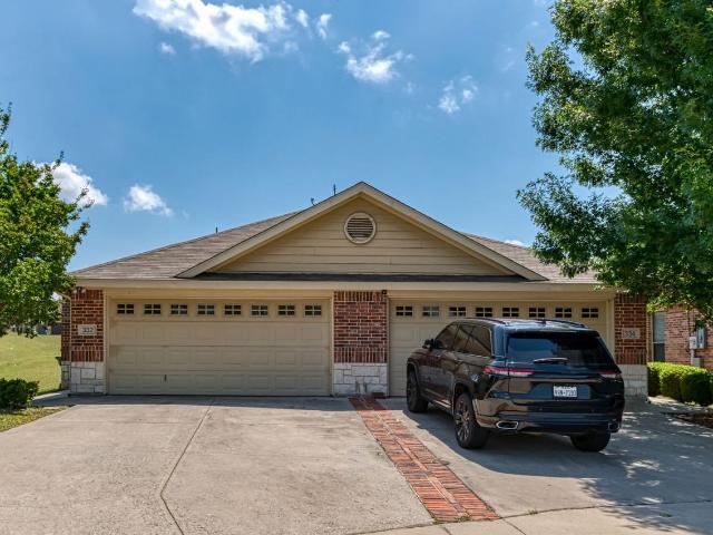 3 Bedroom Home for Rent at 332 Schirra Ct, Lavon, TX 75166