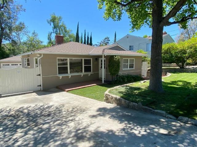 3 Bedroom Home for Rent at 3334 Alabama St, Glendale, CA 91214 Crescenta Highlands