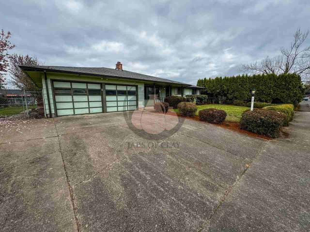 3 Bedroom Home for Rent at 333 Connecticut Ave Se, Four Corners, OR 97317 Four Corners