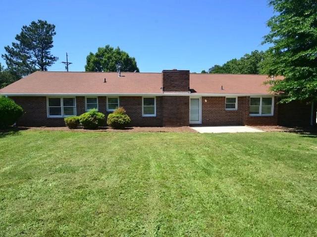 3 Bedroom Home for Rent at 341 Willowwind Dr, Loganville, GA 30052