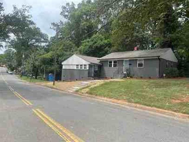 3 Bedroom Home for Rent at 3458 Washburn Ave #1, Charlotte, NC 28205 Coliseum Drive