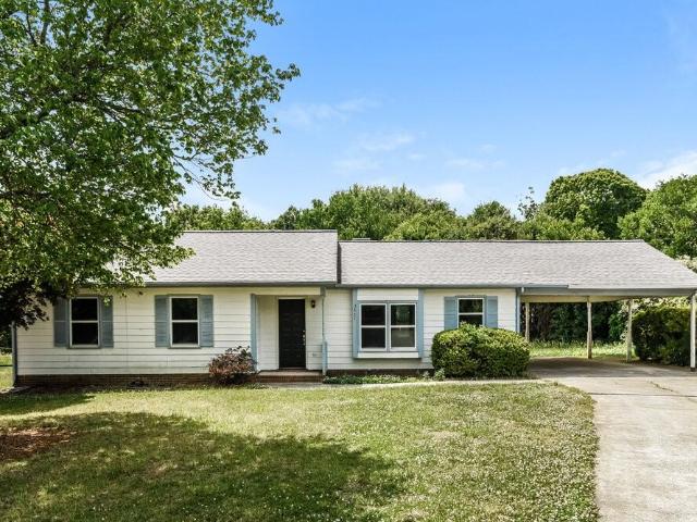 3 Bedroom Home for Rent at 3557 Heather Ln, Gastonia, NC 28056
