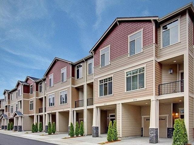 3 Bedroom Home for Rent at 3800 Ne 3rd Pl, Renton, WA 98056