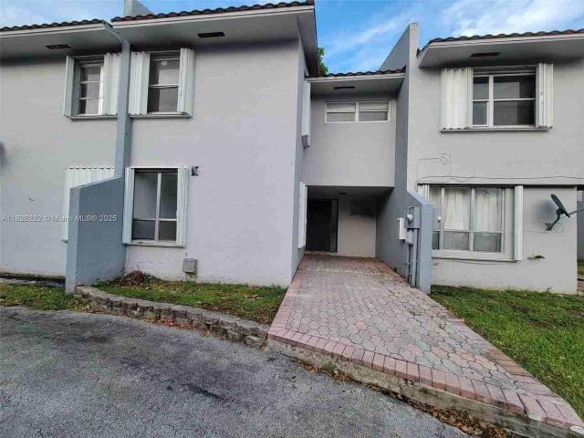 3 Bedroom Home for Rent at 3913 Nw 76th Ter, Hollywood, FL 33024