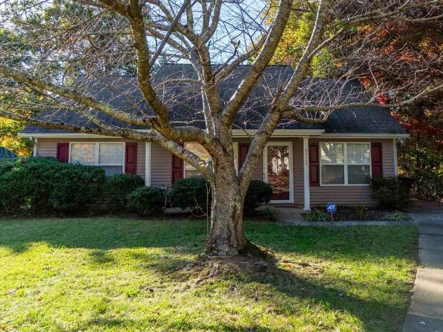 3 Bedroom Home for Rent at 3923 Woodberry Lake Dr, Greensboro, NC 27455