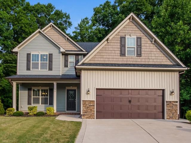 3 Bedroom Home for Rent at 39 Grand Manor Ct, Clayton, NC 27527