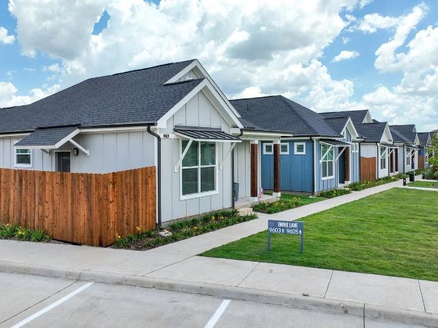 3 Bedroom Home for Rent at Brewer Blvd & Mustang Rnch Rd #6048, Fort Worth, TX 76123