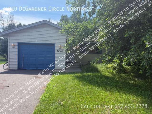 3 Bedroom Home in Saint Francis Cozy Comfort Awaits!