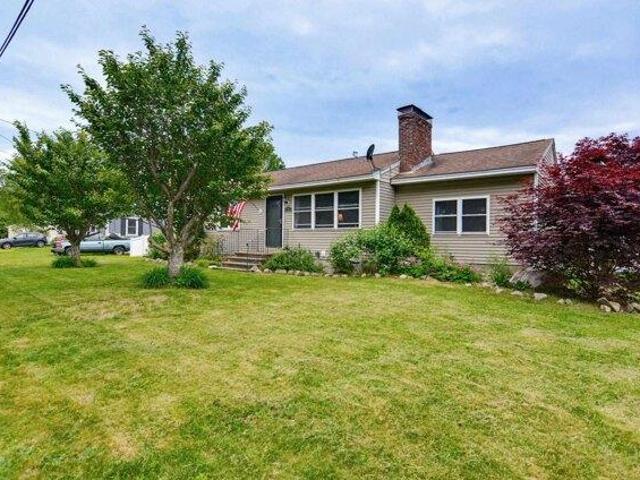 3 bedroom, Hooksett NH 03106 104608815
