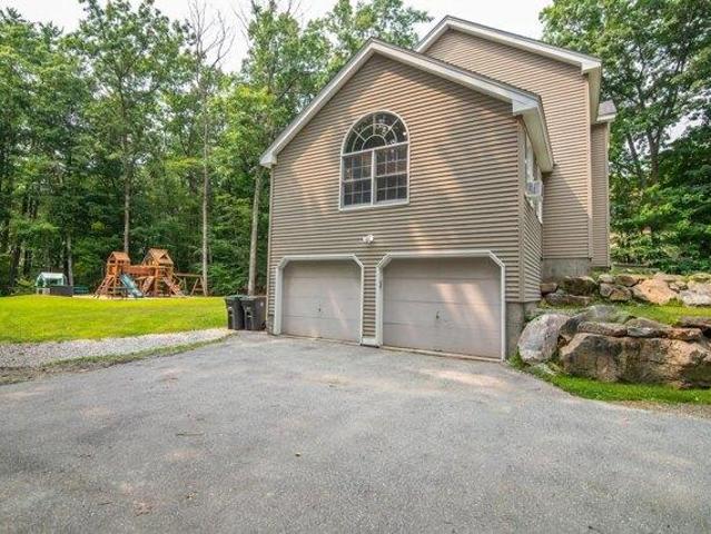 3 bedroom, Hooksett NH 03106 105094154