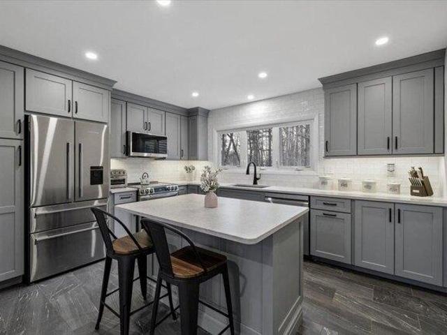 3 bedroom, Hooksett NH 03106 LS101783318