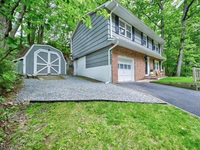 3 bedroom, Hopatcong NJ 07821 104833825