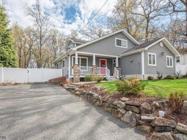 3 bedroom, Hopatcong NJ 07843 102529092