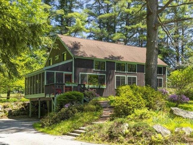 3 bedroom, Hopkinton NH 03229 LS103128375