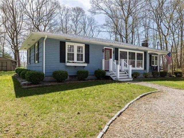 3 bedroom, Hopkinton RI 02808 102594384