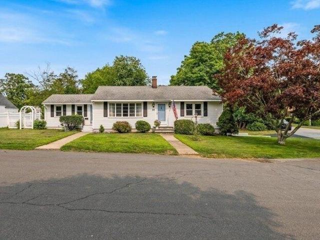 3 bedroom, Haverhill MA 01835 105105450