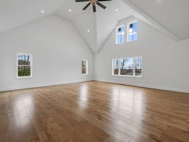 3 bedroom, Haverhill MA 01830 105140818