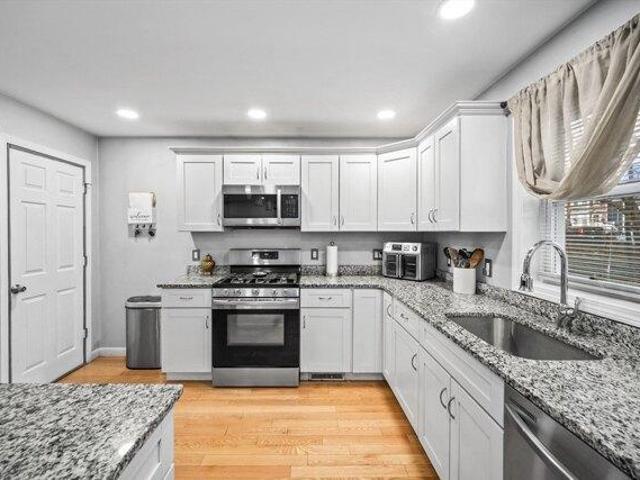 3 bedroom, Haverhill MA 01832 102592256