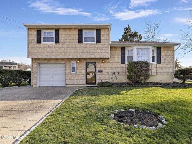 3 bedroom, Hazlet NJ 07730 102257200