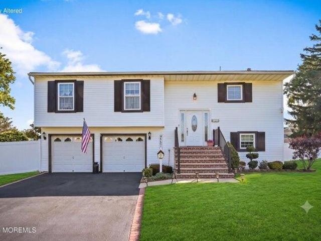 3 bedroom, Hazlet NJ 07730 104607275