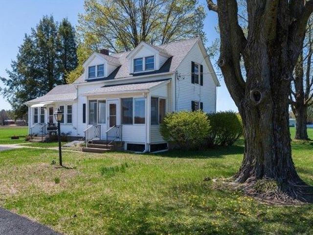 3 bedroom, Hadley MA 01035 LS102669119