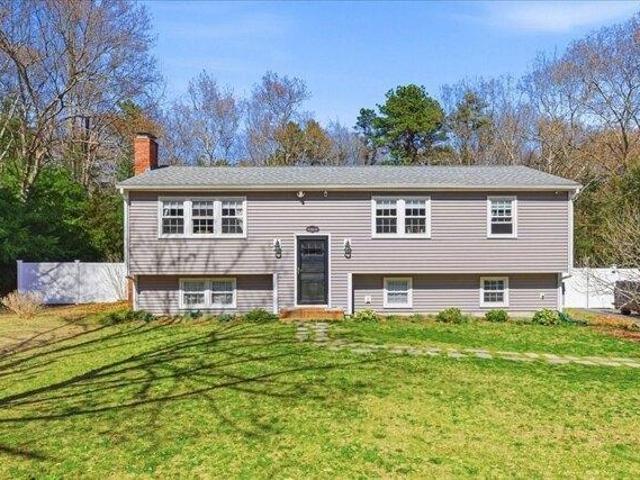 3 bedroom, Halifax MA 02338 102027016