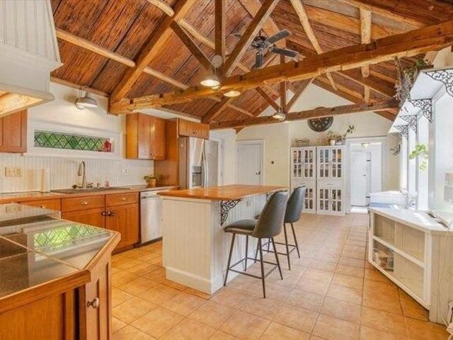 3 bedroom, Halifax MA 02338 103495927