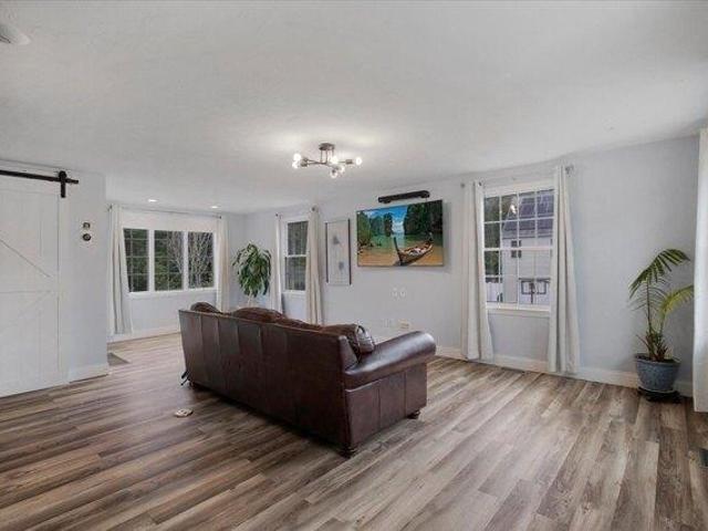 3 bedroom, Halifax MA 02338 104720507