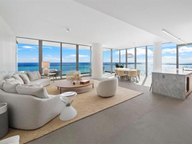 3 bedroom, Hallandale Beach FL FL 33009 102395140
